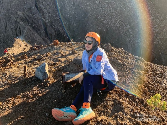 Gunung Raung dengan Jalur Terekstrem dan Puncak yang Megah