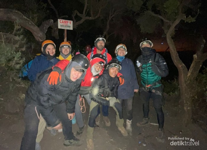 Gunung Raung dengan Jalur Terekstrem dan Puncak yang Megah