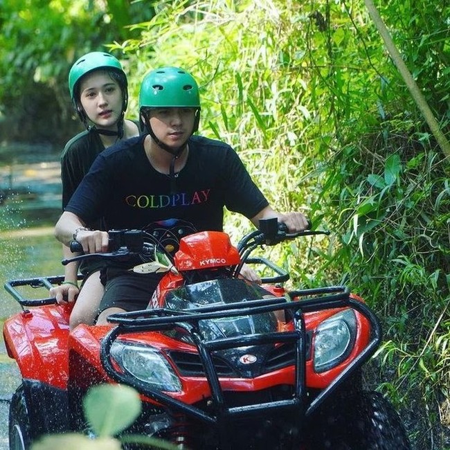 8 Foto Al Ghazali & Laura Moane Diduga Pacaran, Sempat Liburan Bareng ...