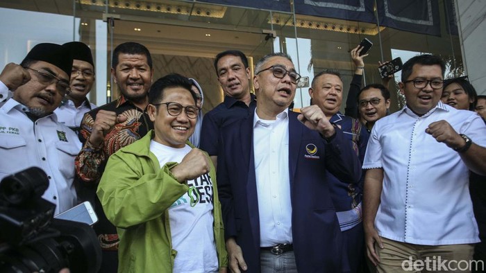 Tiba di Nasdem Tower, Cak Imin Disambut Shalawat