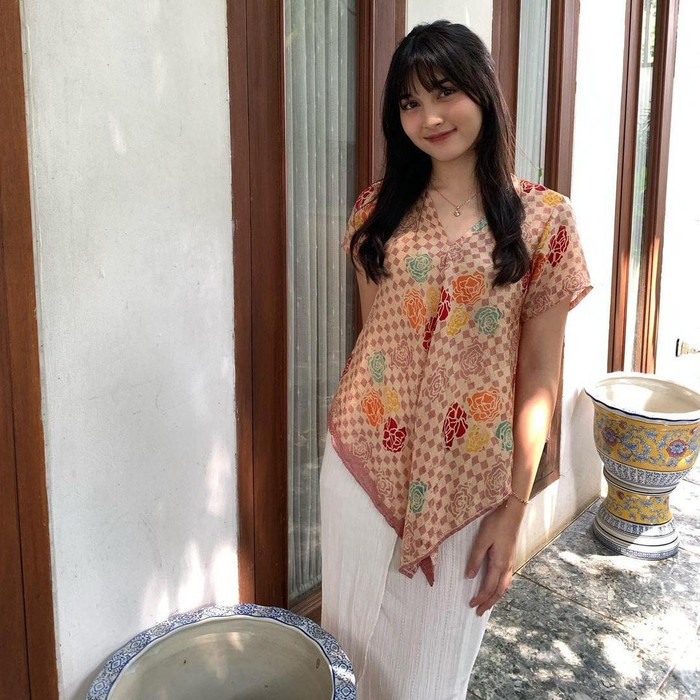 8 Gaya Gaby Rosse, Selebgram Kelahiran Kanada Penyuka Pete