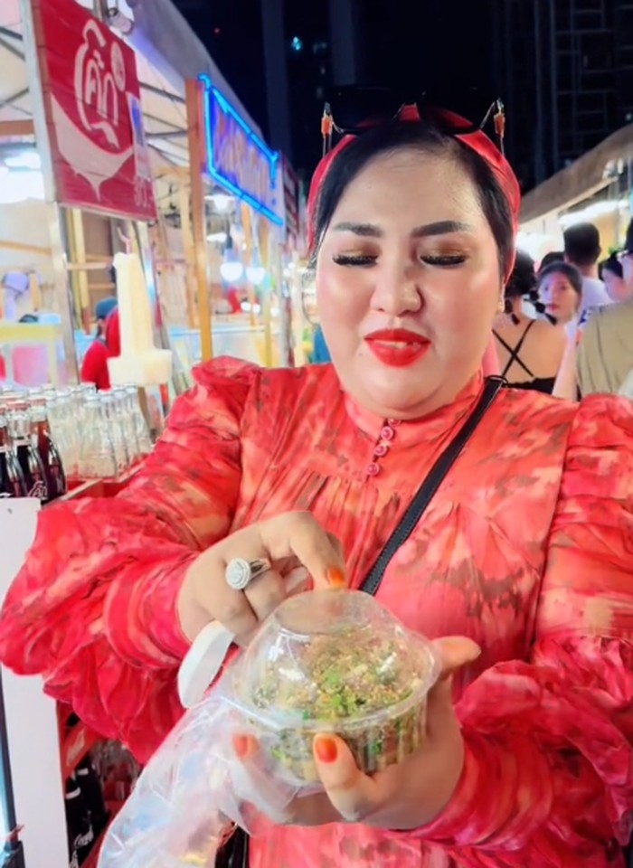 Hobi Pamer Emas, Mira Hayati Juga Senang Kulineran Hingga ke Thailand