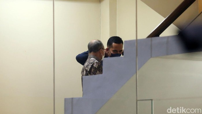 KPK Periksa Mantan Kepala Bea Cukai DIY Eko Darmanto KPK Periksa Mantan Kepala Bea Cukai DIY Eko Darmanto