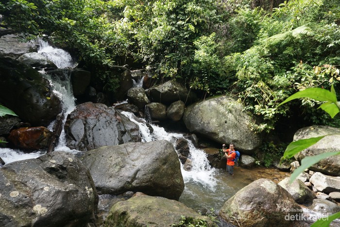 Yang Segar-segar dan Tak Jauh dari Jakarta, Ada Curug Romantis