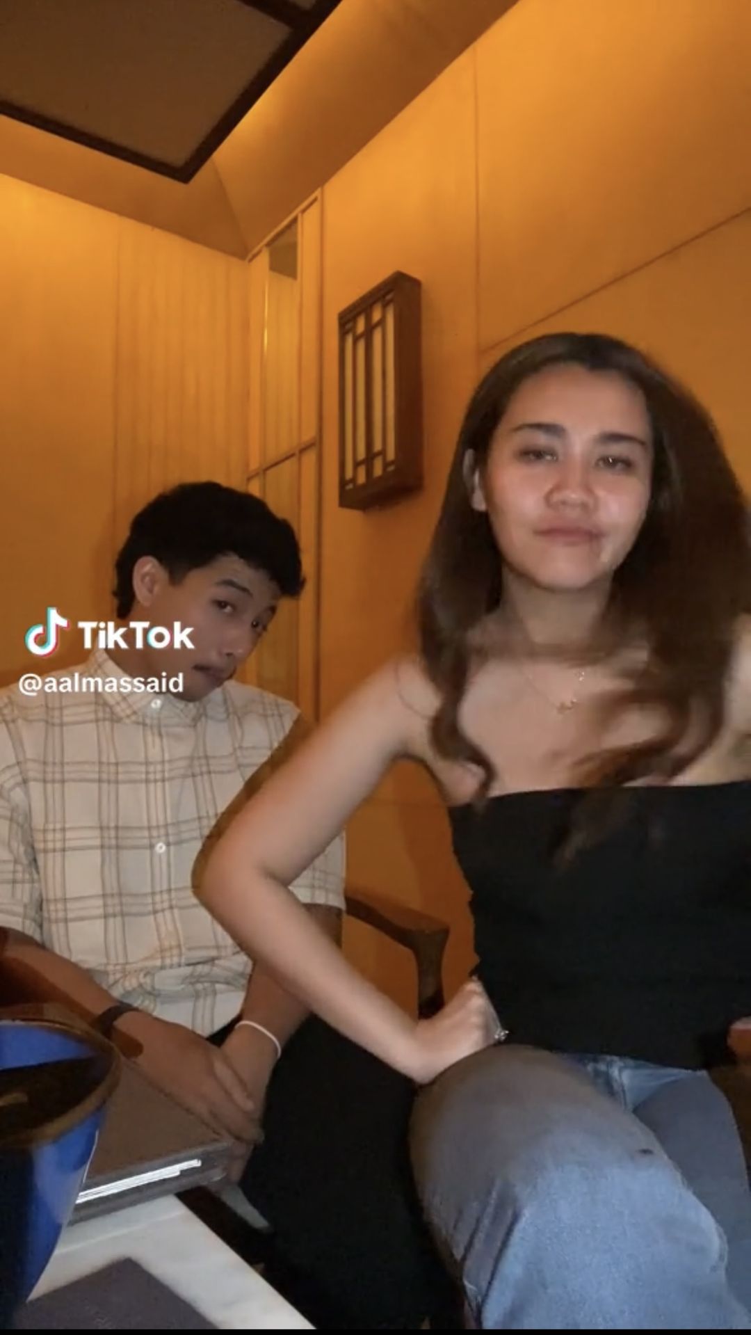 Filter Kamera Tak Sengaja Hilang, Wajah Asli Aaliyah Massaid Jadi Sorotan