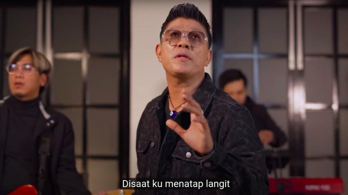 Lirik Lagu Merayu Tuhan Versi Kangen Band dan Maknanya Lirik Lagu Merayu Tuhan Versi Kangen Band dan Maknanya