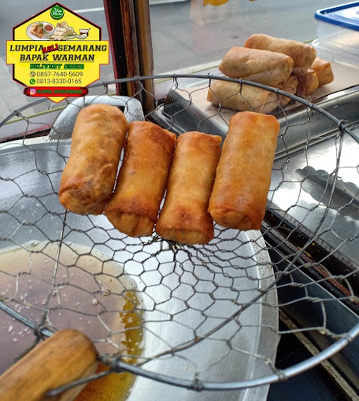 20 Lumpia khas Semarang yang Padat Ada di Sini
