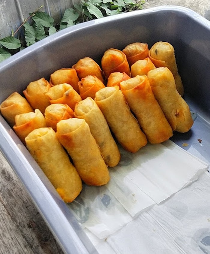 20 Lumpia khas Semarang yang Padat Ada di Sini