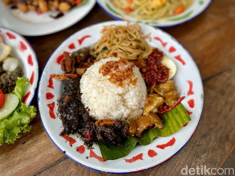 6 Tempat Makan 'Ndeso' di Tangerang buat Long Weekend Bareng Keluarga