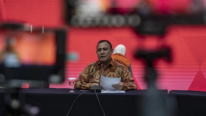 Fix Ditahan KPK, Begini Ekspresi Eks Dirut Pertamina Karen Agustiawan Fix Ditahan KPK, Begini Ekspresi Eks Dirut Pertamina Karen Agustiawan