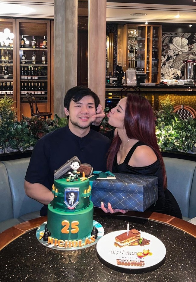 7 Foto Nicholas Sean Putra Ahok Pamer Pacar Baru, Mesra Rayakan Ultah ...