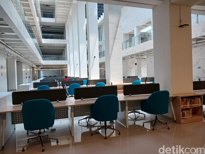 Potret Megahnya Kampus UIII yang Punya Jurusan Terkait Polusi