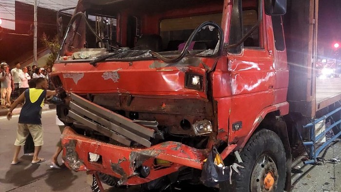 Begini Penampakan Truk Kecelakaan Maut di Exit Tol Bawen Begini Penampakan Truk Kecelakaan Maut di Exit Tol Bawen