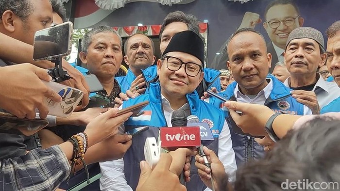 Cak Imin Bentuk BAJA AMIN Baru dari Kader PMII, Klaim Dukung AMIN di ... Cak Imin Bentuk BAJA AMIN Baru dari Kader PMII, Klaim Dukung AMIN di ...