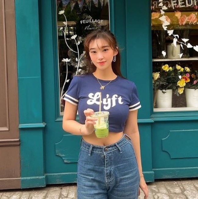Foto Livy Renata, Influencer Viral Minta Donasi Beli Mobil ke Netizen