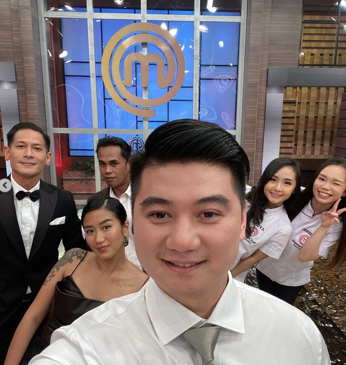 Potret Chef Arnold dan Chef Renatta Sebelum Drama Rebutan Kulit Ayam