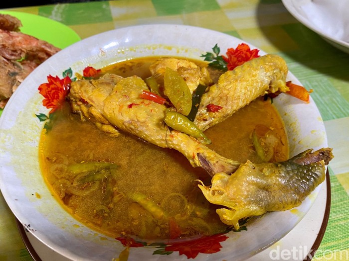 Nyak Kopsah Kembali Ceria, Sambut Pelanggan dan Sajikan Menu Baru