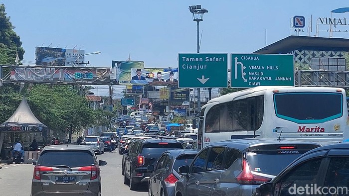 Libur Maulid Nabi, Jalur Wisata Puncak Bogor Padat Libur Maulid Nabi, Jalur Wisata Puncak Bogor Padat
