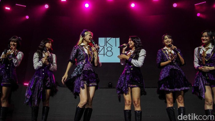 Penampilan JKT48 Tutup Hub Space 2023 Hari Pertama