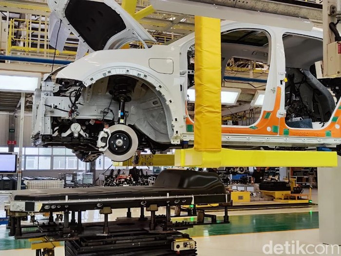 Bukan Kaleng-kaleng, Lihat Pabrik Mobil Listrik Neta Langsung di China