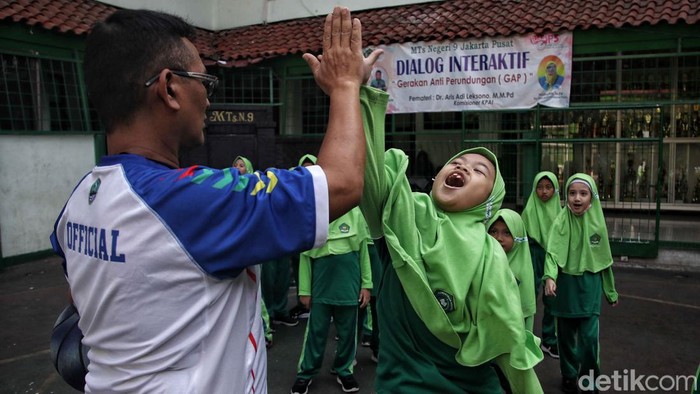Stop Bullying dengan Kegiatan Positif di Sekolah