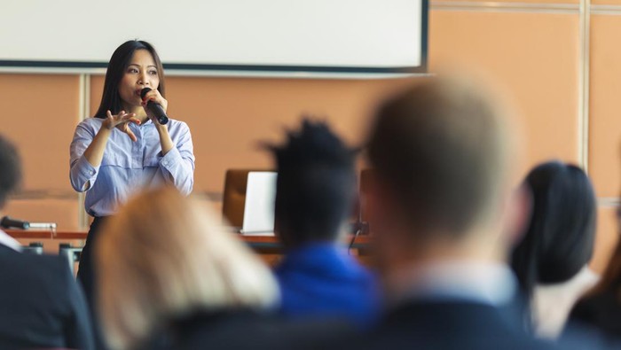 Contoh Kata Sambutan Ketua Panitia Singkat Untuk Pembukaan Berbagai Acara