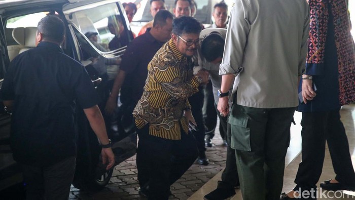 Mentan SYL Ngantor Lagi Usai Rumah Dinas-Kantor Kementan Digeledah KPK