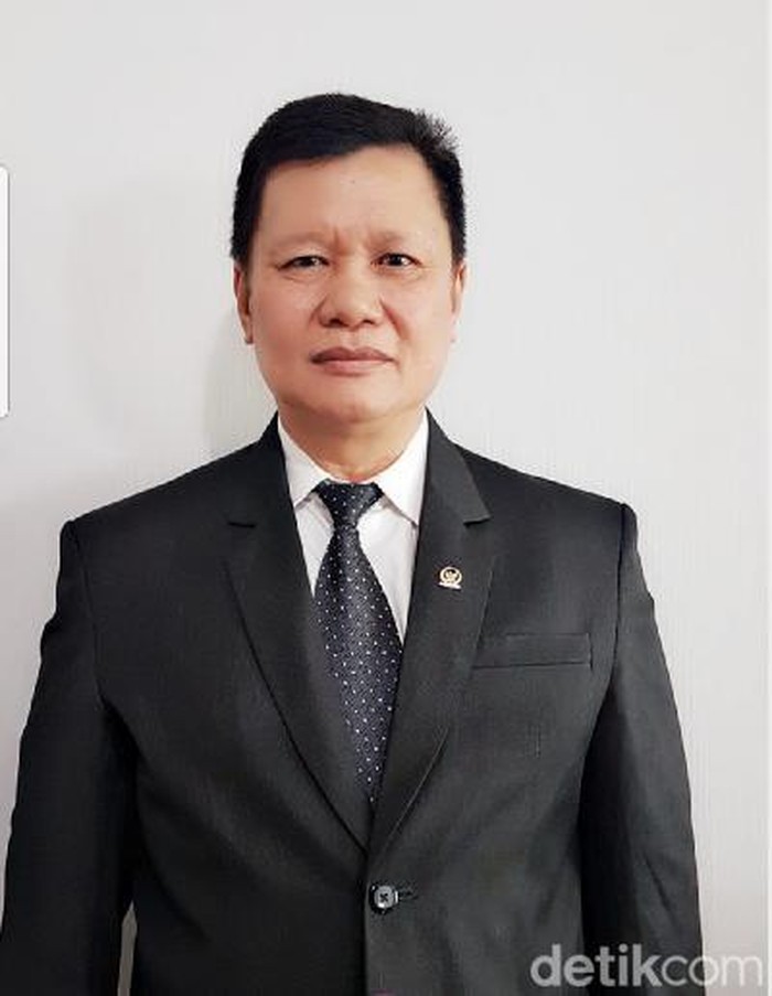 Profil Edward Tannur, Anggota DPR RI yang Anaknya Aniaya Pacar hingga Tewas Profil Edward Tannur, Anggota DPR RI yang Anaknya Aniaya Pacar hingga Tewas