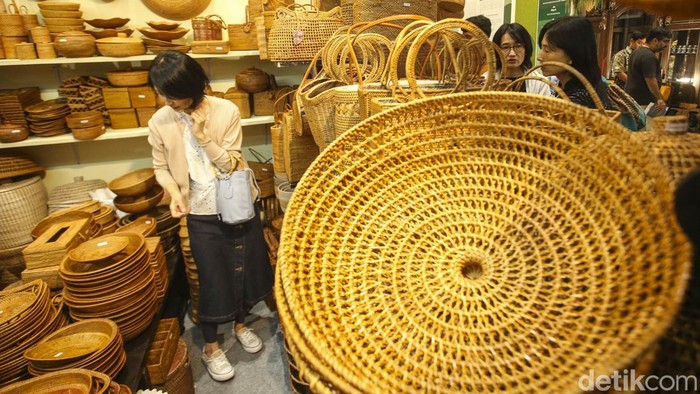 Tidak Hanya WNI, WNA Juga Borong Kerajinan di Inacraft 2023