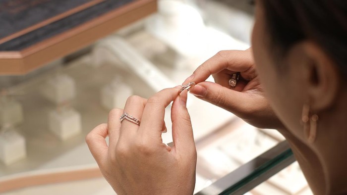 Pengalaman Berbelanja Emas dengan Konsep Tematis Nan Eksklusif