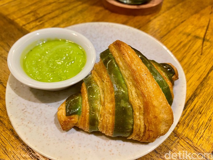 Restoran dengan Menu Serba Daun Kelor yang Nyaman di Kemang