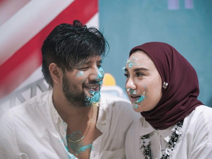 Akhirnya! Irish Bella dan Ammar Zoni Bertemu di Acara Kajian Agama