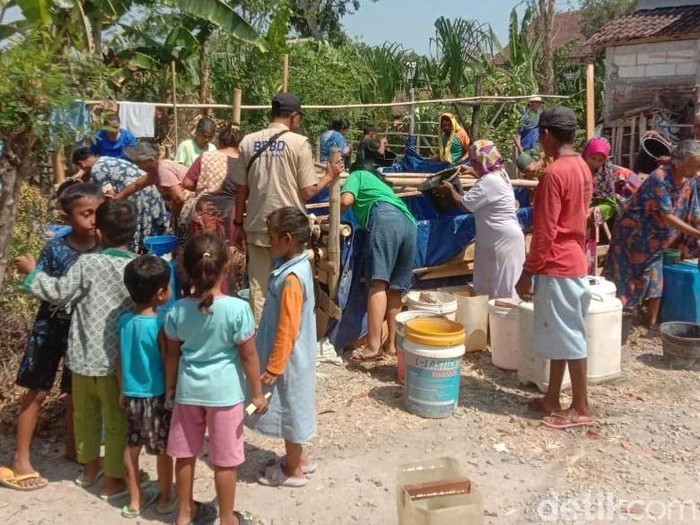 Krisis Air Bersih Meluas Di 13 Kecamatan Lamongan 3 Daerah Siaga Darurat