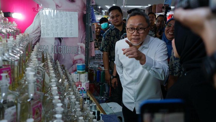 Upaya Memberantas Gempuran Barang Impor Ilegal di RI