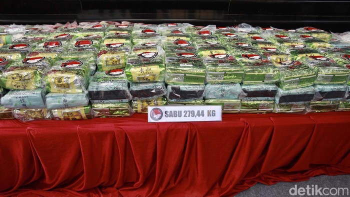 Penampakan 279 Kg Sabu dan 200 Kg Ganja yang Dimusnahkan Polda Metro