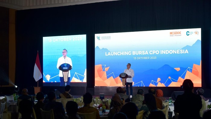 Lihat Lagi Momen Zulhas Resmi Luncurkan Bursa CPO