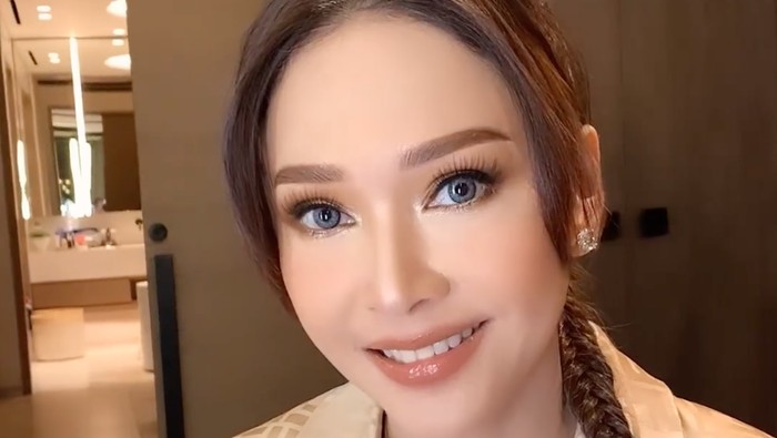 Pamer Hasil Makeup, Wajah Maia Estianty Sukses Bikin Pangling Bak Eonni Korea