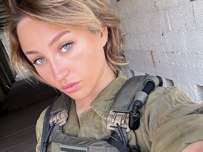 Jadi Kontroversi, Tentara Israel Unggah Selfie Cantik Saat Perang Lawan ... Jadi Kontroversi, Tentara Israel Unggah Selfie Cantik Saat Perang Lawan ...
