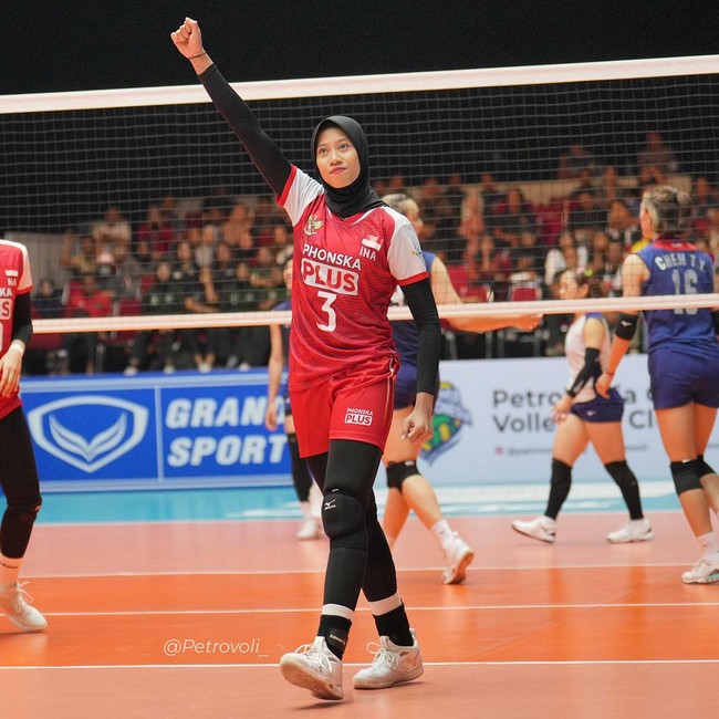 10 Foto Megawati, Atlet Voli Pertama Berhijab di Asia Timur Debut di Korea
