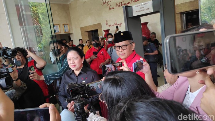 Puan: Tolong Tanya Pak Jokowi, Masih Dukung Ganjar atau Punya Pilihan Lain? Puan: Tolong Tanya Pak Jokowi, Masih Dukung Ganjar atau Punya Pilihan Lain?