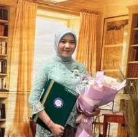 7 Foto Putri Mahfud MD, Dokter yang Sempat Dikira Mahasiswi Tak Mampu
