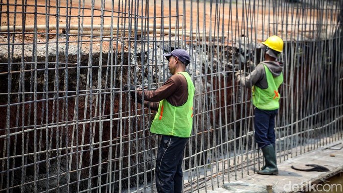 Cegah Banjir, Dinding Turap di Pamulang Tangsel Diperbaiki