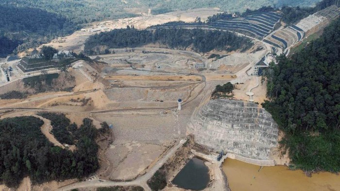 Mengintip Proyek Bendungan Ameroro yang Bakal Diresmikan Akhir Tahun Ini Mengintip Proyek Bendungan Ameroro yang Bakal Diresmikan Akhir Tahun Ini