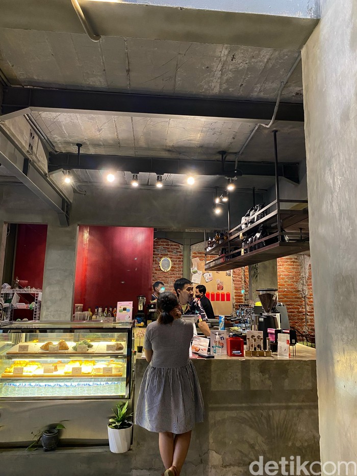 Ngopi Sambil Makan Dimsum di Kafe Bergaya 'Rustic' Bintaro Sektor 9