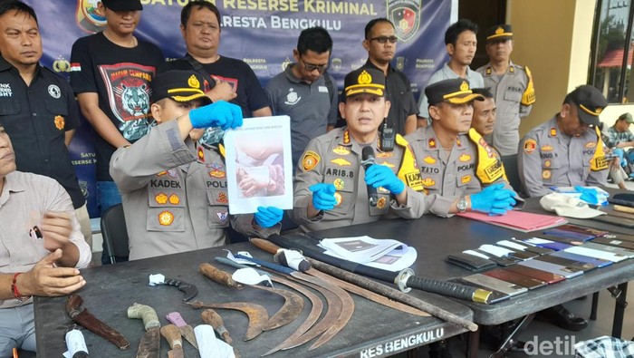Akun Penyebar Hoaks Korban Begal Bersamurai di Bengkulu Akan Ditindak Akun Penyebar Hoaks Korban Begal Bersamurai di Bengkulu Akan Ditindak