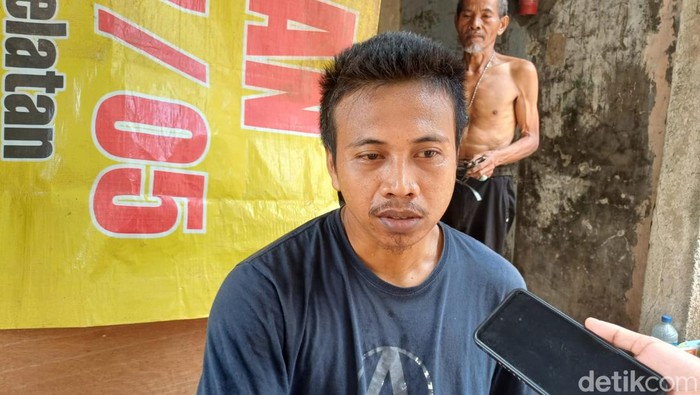 Saksi Ungkap Pria Tewas dalam Toren di Jaksel Ditemukan Usai Setengah Jam Saksi Ungkap Pria Tewas dalam Toren di Jaksel Ditemukan Usai Setengah Jam