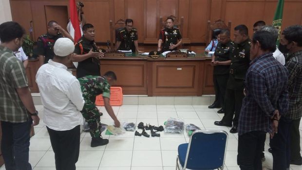 Ipar Praka RM Dihadirkan di Sidang Lanjutan Pembunuhan Imam Masykur Ipar Praka RM Dihadirkan di Sidang Lanjutan Pembunuhan Imam Masykur
