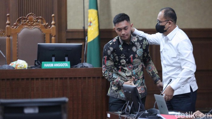 Tangis Mario Dandy jadi Saksi Sidang Kasus Korupsi Rafael Alun