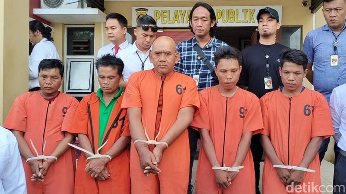 Tampang Kawanan Perampok Toko Emas Pali Yang Diciduk Di Bengkulu Sumbar