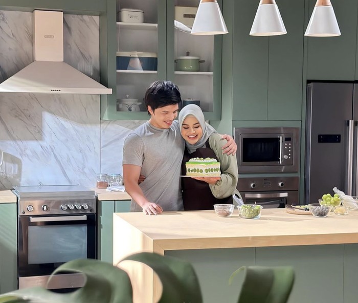 Aurel Hermansyah Lahiran, Sebelumnya Asyik Kulineran Seafood hingga Sushi